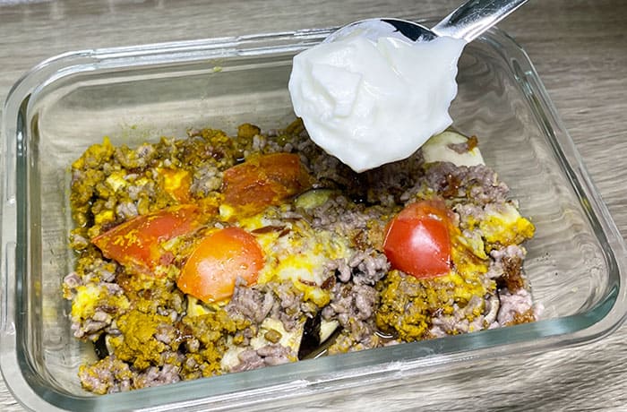 やっぱり激ウマ！【印度カリー子】レンチン時短レシピ『ナスのキーマカレー』作ってみました♪ | 知っ得レシピ